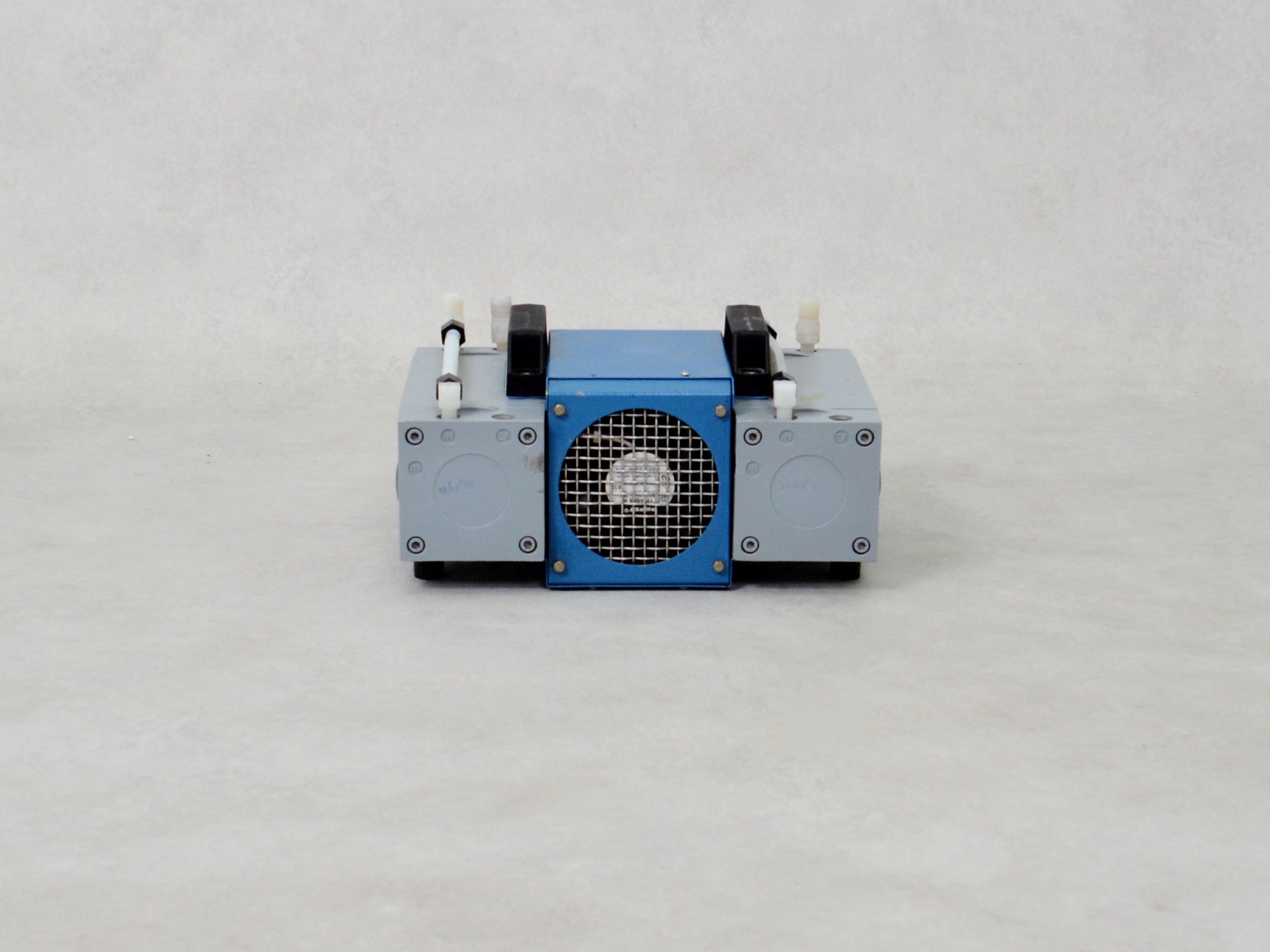 Vacuubrand MD4C Membran Vakuumpumpe - Gemini BV